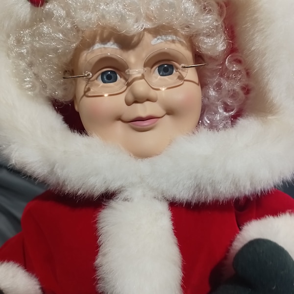 Mr and Mrs Claus Animated - Etsy