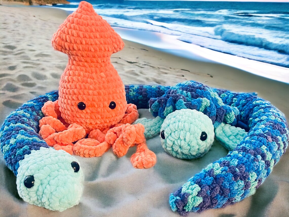 Squiddles the Squid, Crochet Squid Plushie - Etsy