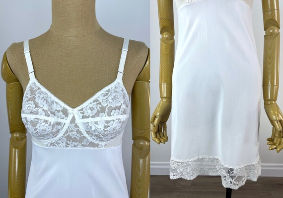 Vintage 1950s White Slip with Built-In Bra by Warners… - Gem