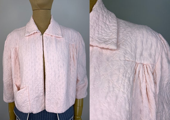 Vintage Mid-Century Reversible Pale Pink Bed Jacket. … - Gem