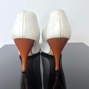 Vintage Late 1950s/early 1960s Spectator Heels in Rusty Brown and Egg ...