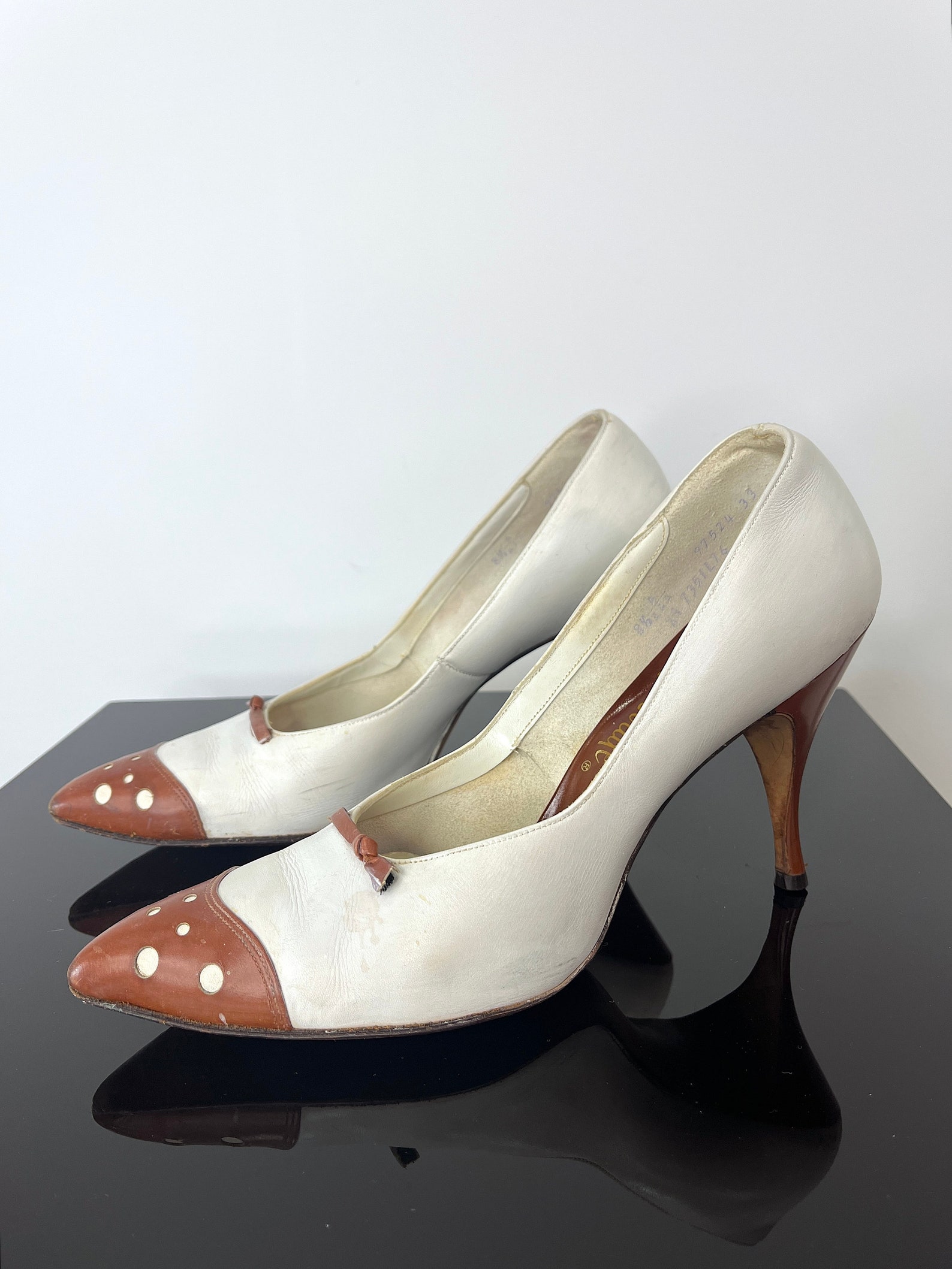 Vintage Late 1950s/early 1960s Spectator Heels in Rusty Brown and Egg ...