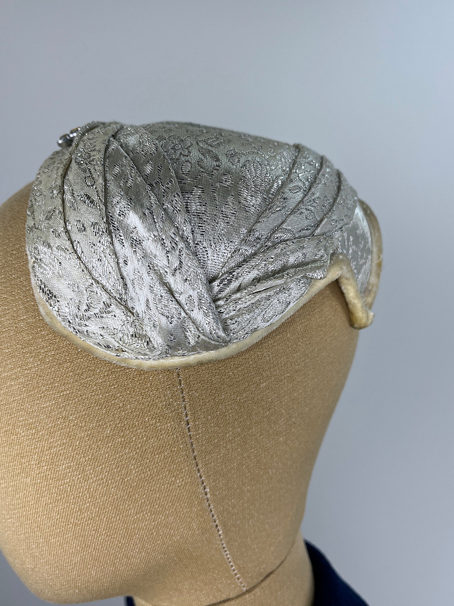 Vintage 1940s Silver Brocade Bridal Hat With Rhinestone Deco. 1940s ...