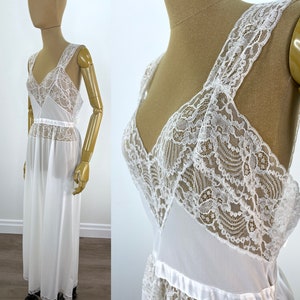 Vintage 1960s White Nylon Negligee With Lace Bodice and Low Waist Panel ...