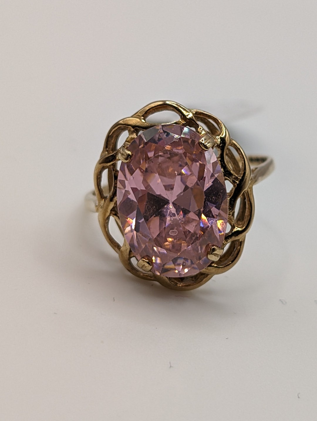9ct Gold Vintage Sparkling Statement Pink Cubic Zirconia Ring Sku1465 ...