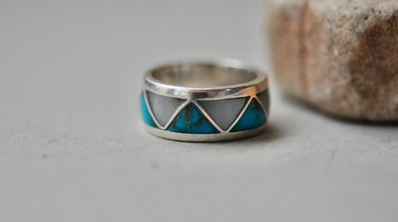 Vintage Native American inlay ring signed JM size 5 1… - Gem