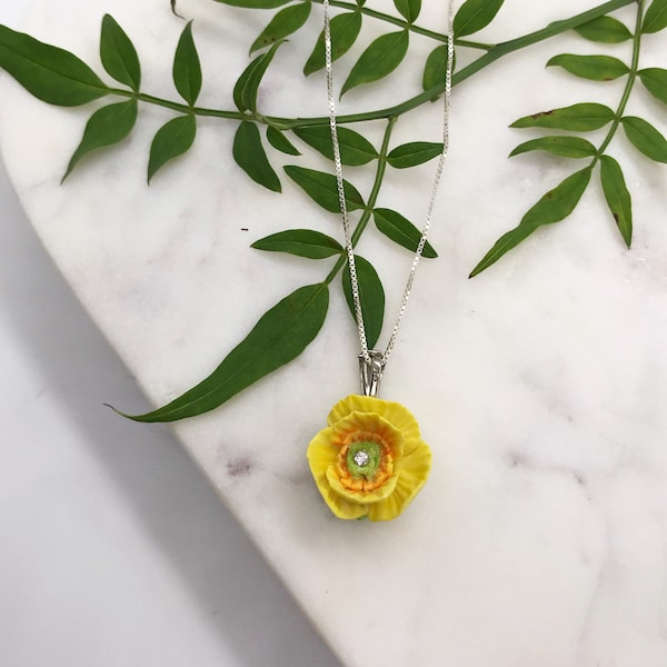 Yellow Flower Necklace - Etsy