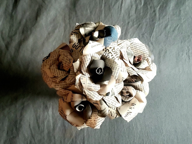 Newspaper Roses Newspaper Flowers Newsprint Roses - Etsy