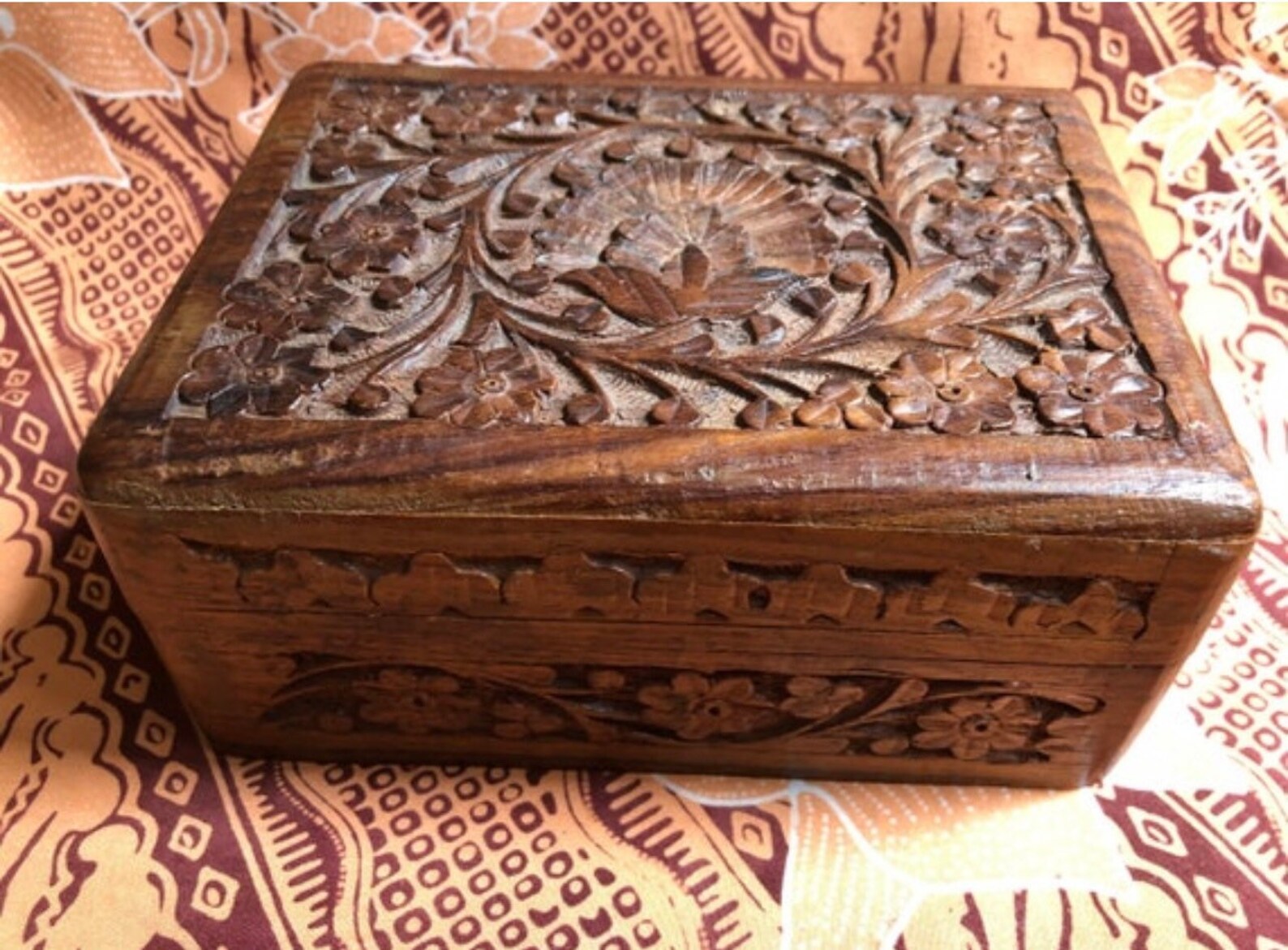 Rosewood Indian Box Beautiful Boho Vintage Indian Rosewood Hand Carved ...