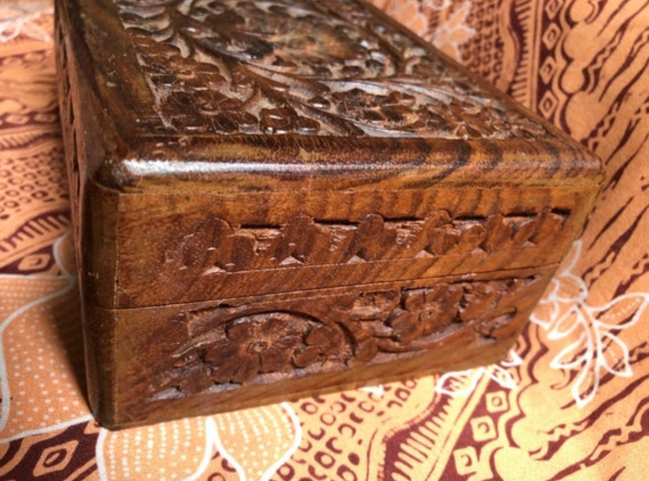Rosewood Indian Box Beautiful Boho Vintage Indian Rosewood Hand Carved ...