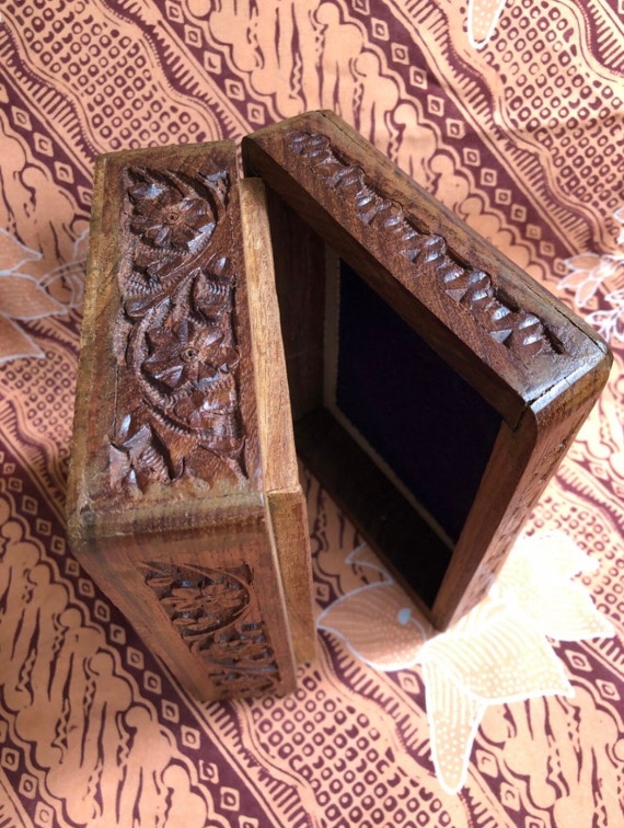 Rosewood Indian Box Beautiful Boho Vintage Indian Rosewood Hand Carved ...