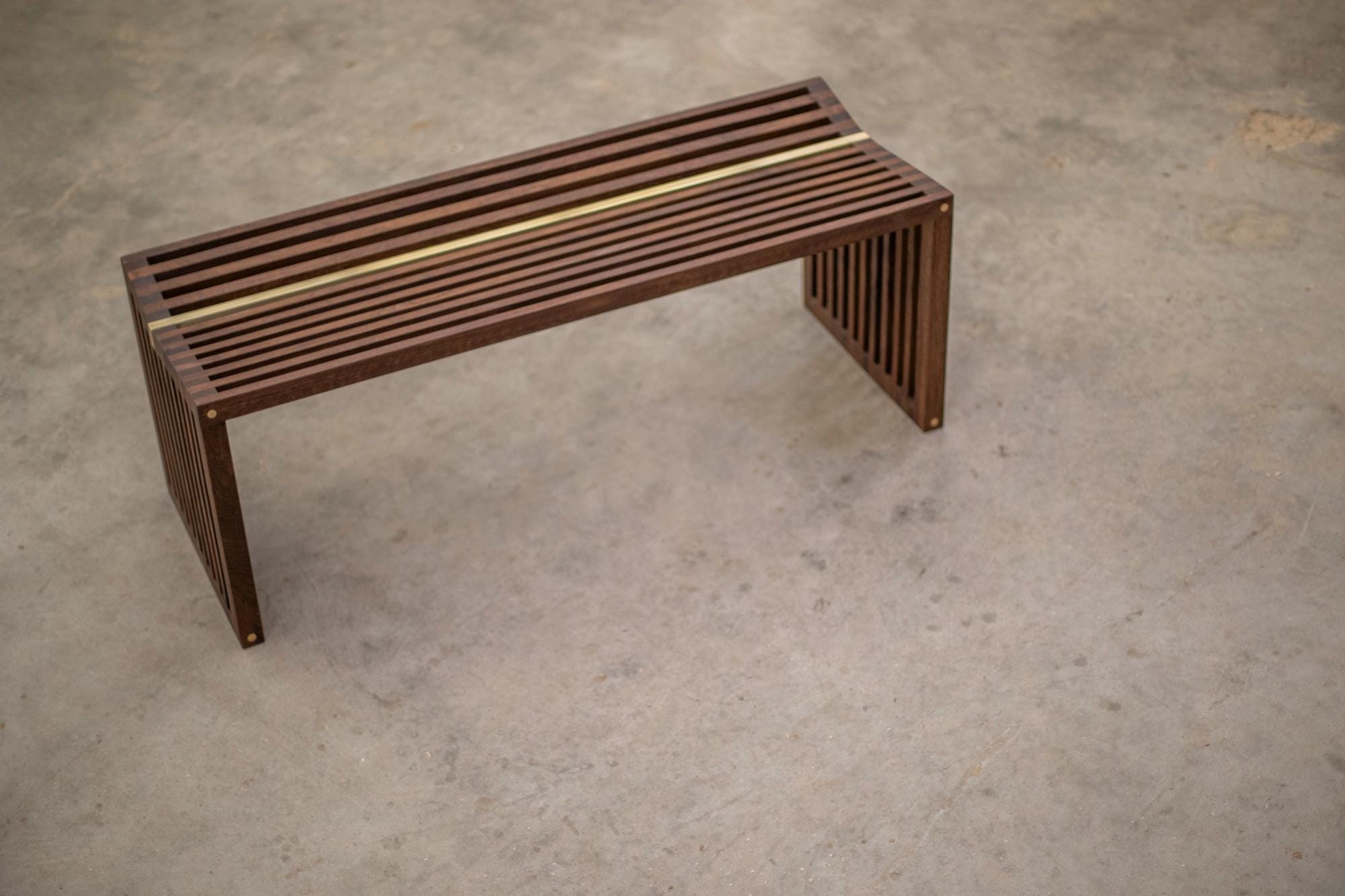 Modern Slat Bench in Walnut and Brass - Etsy