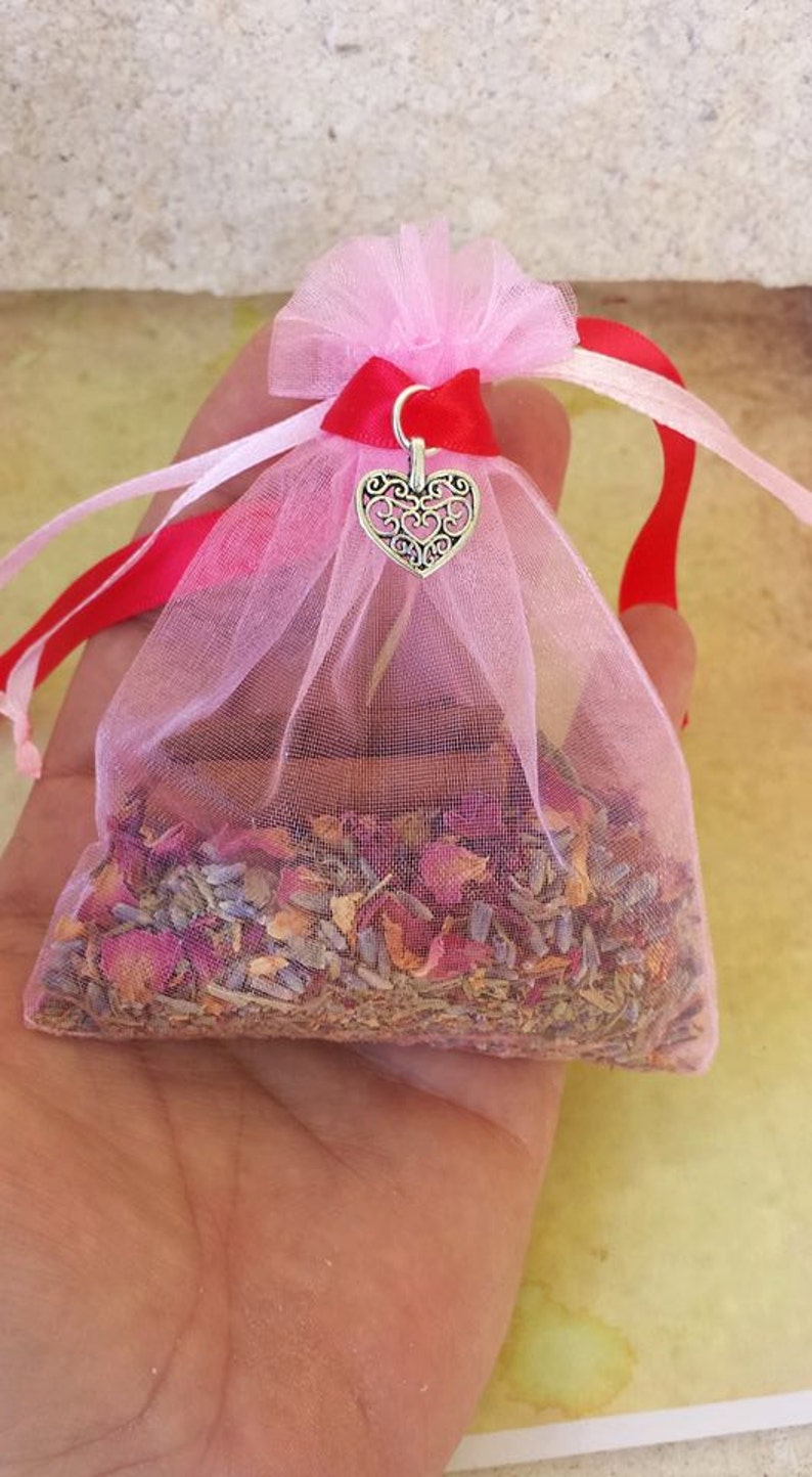 Love Mojo Bag Love Amulet Bag Love Spells Herbal Bag Gris - Etsy