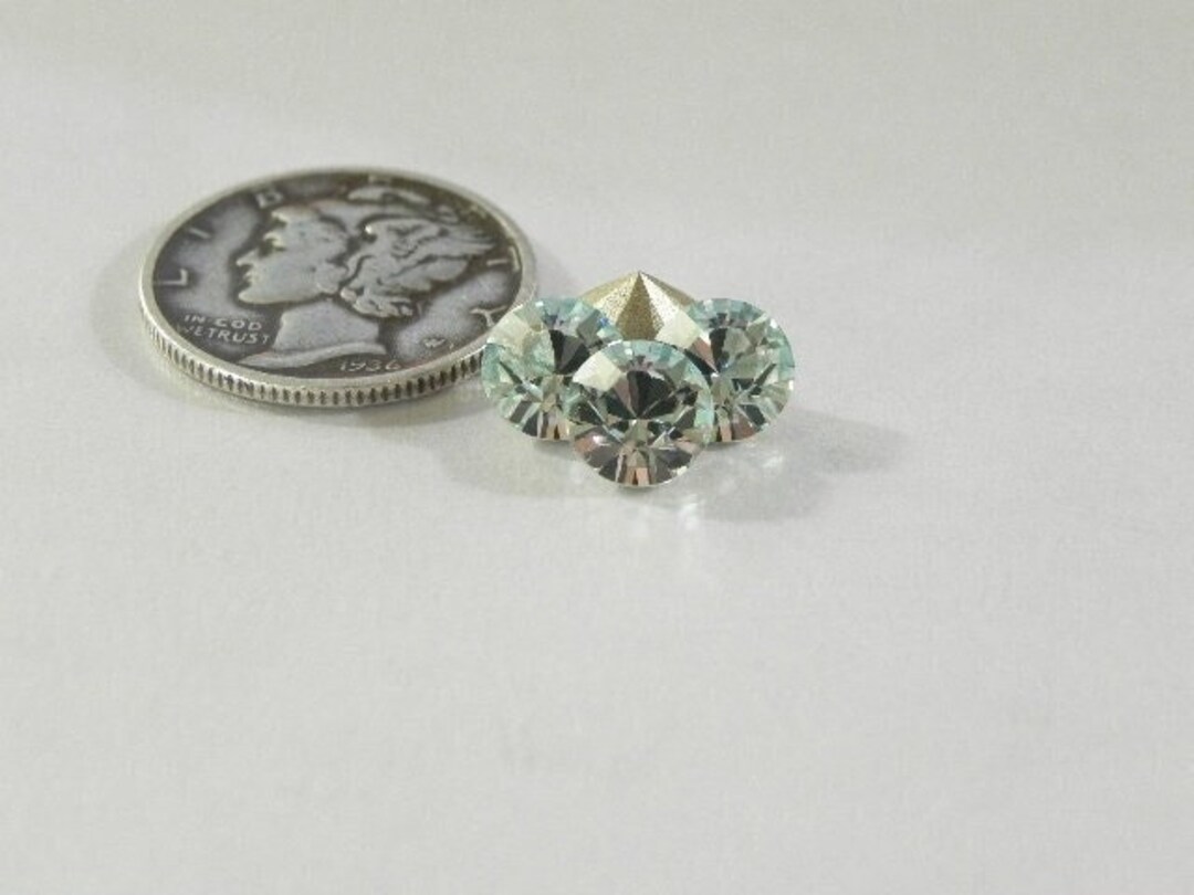 Light Azore F (29ss - 6mm) Swarovski Art 1028 Chaton Rhinestones - Etsy