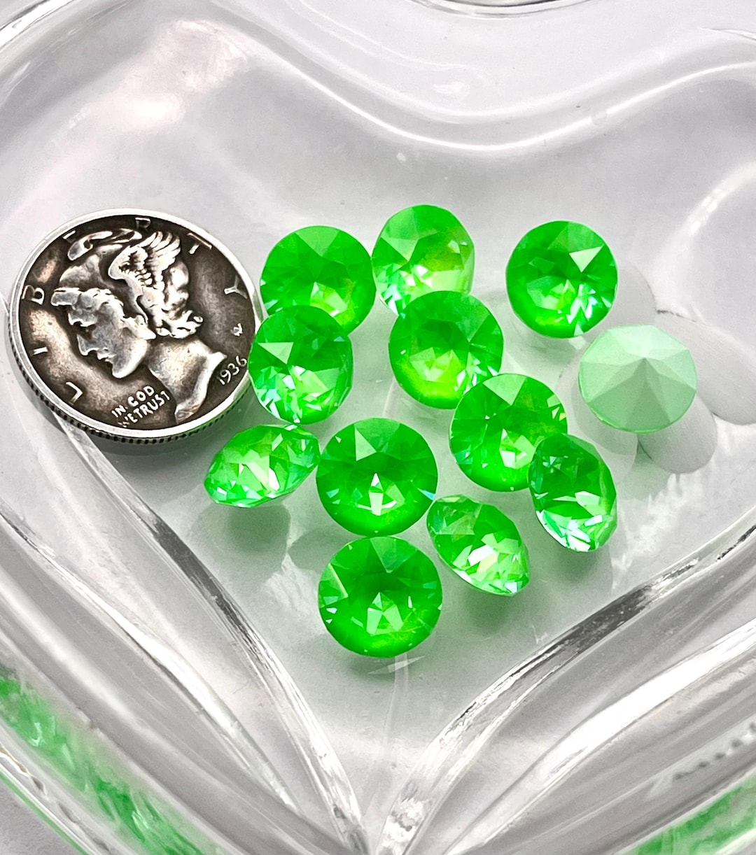 Electric Green Ignite UNF (39ss-8mm) Swarovski 1088 XIRIUS Chaton ...