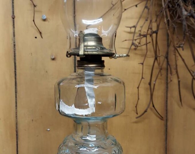 Antique Oil Lamp / Unusual Deep Resevoir Primitive Farmhouse Oil Lamp ...
