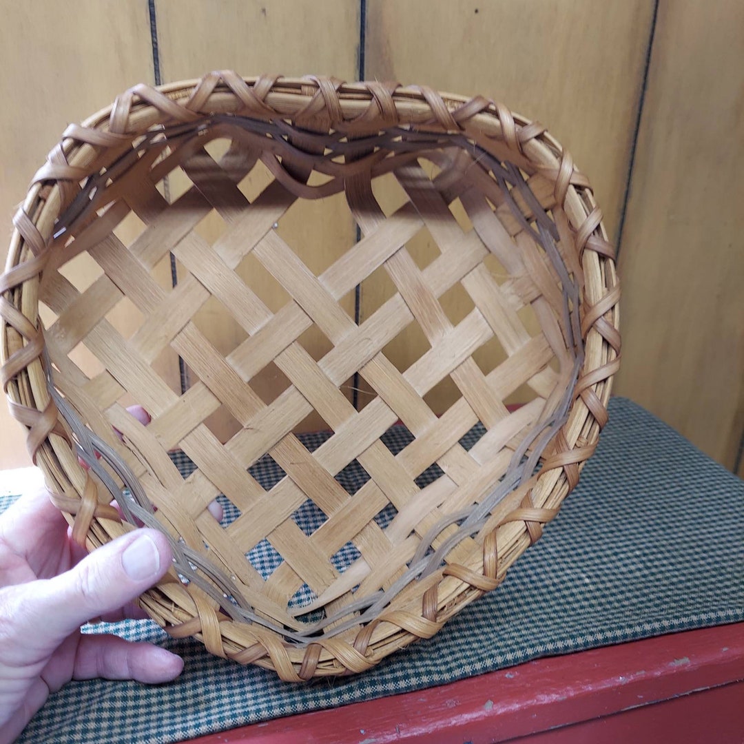 Oak Basket / Heart Shaped Vintage Handcrafted Splint Oak Basket / A ...