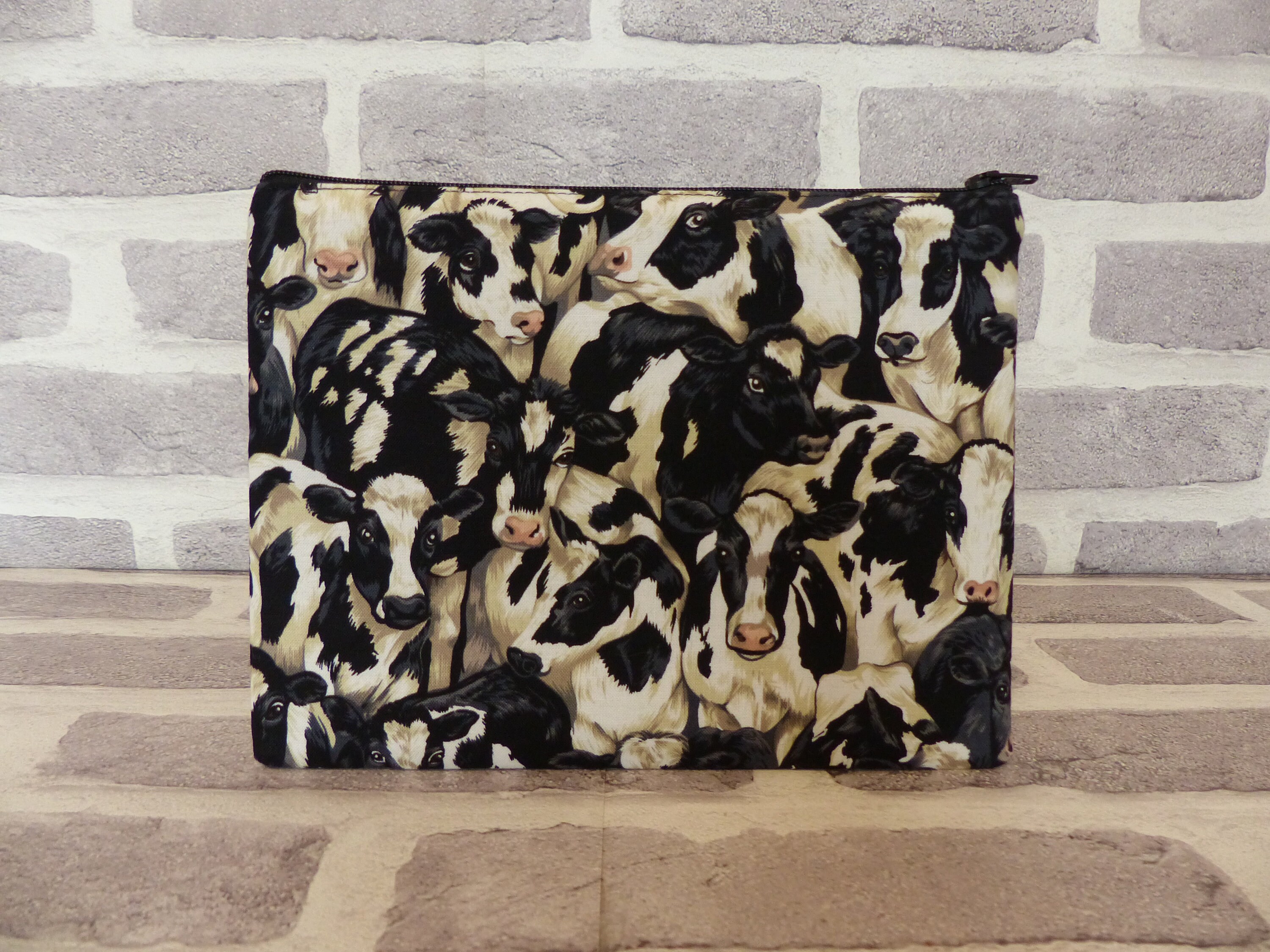 Cow makeup bag cow pencil case cow print farm animal bag - Etsy Polska