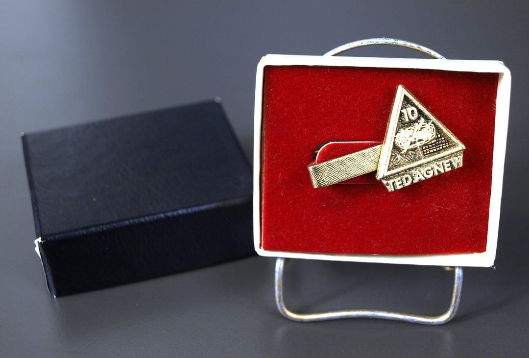 Vintage US Army 10th Armored Division Ted Agnew Tie Clip W/ Original ...