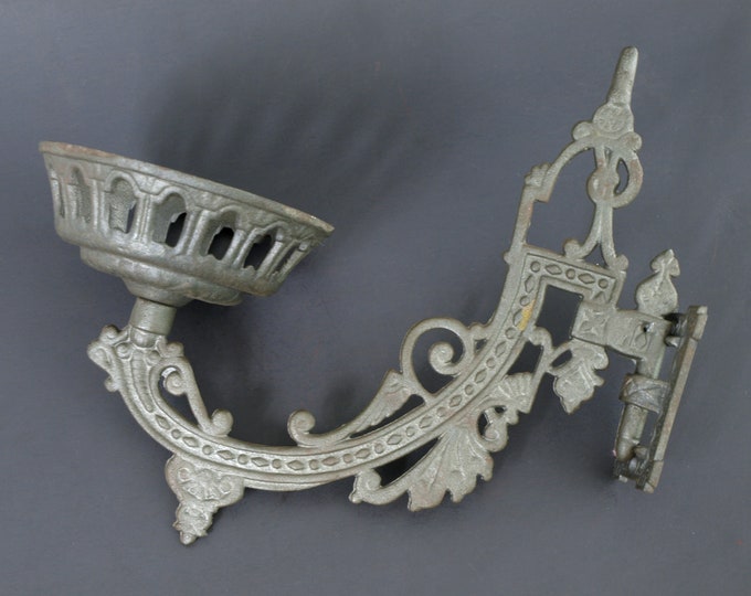 Antique Cast Iron 11" Wall Bracket W/ Oil Lamp Holder - Circa Early ...