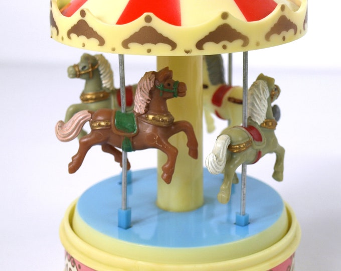 Vintage Yap's Musical Carousel W/ 4 Horses, Circa 1970's - Made in Hong ...