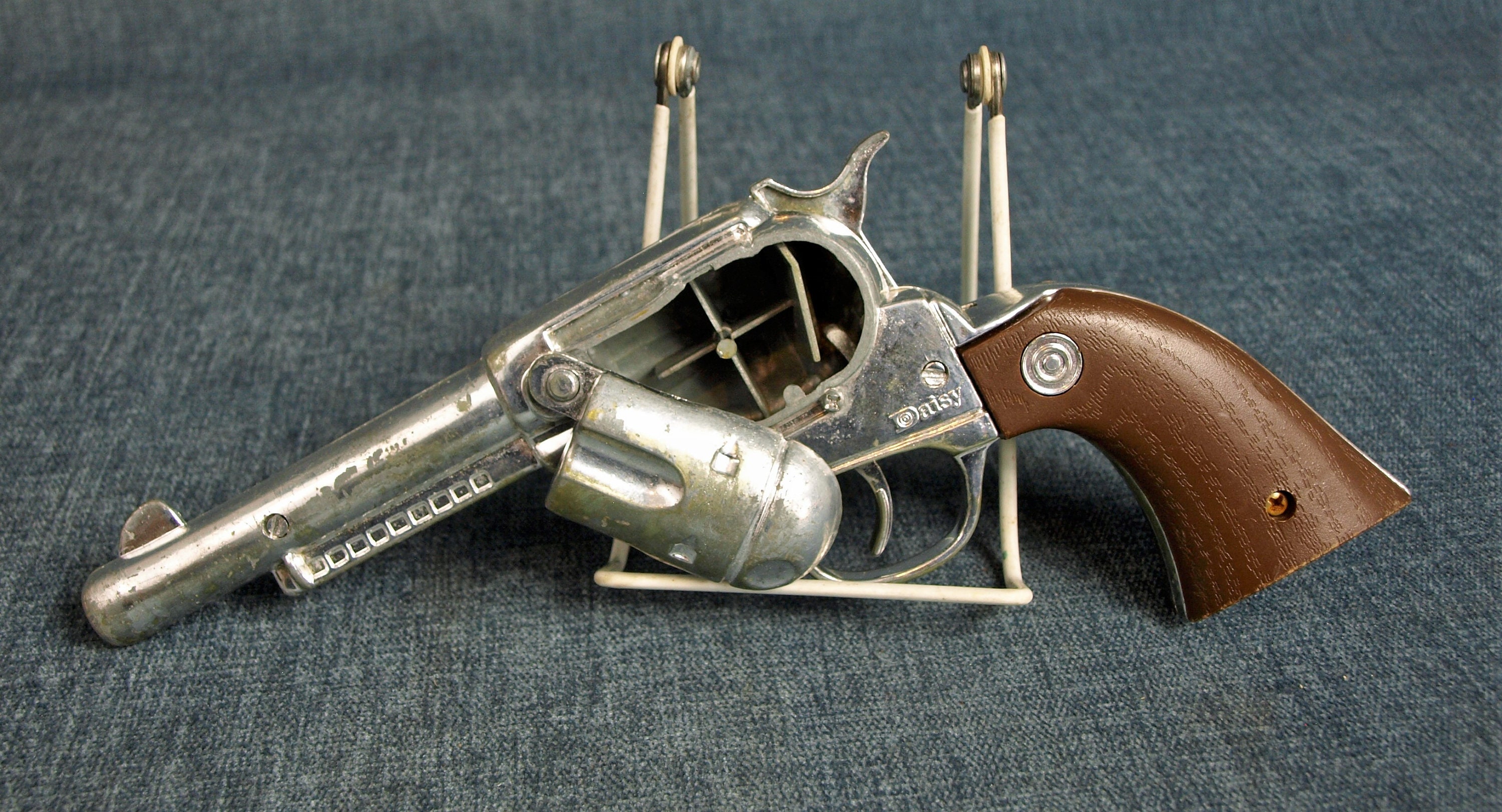 Daisy Cap Gun for sale | Only 4 left at -65%