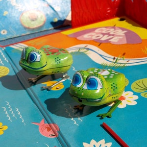 Vintage Frantic Frogs Action Wind up Game by Milton Bradley No. 4505 ...