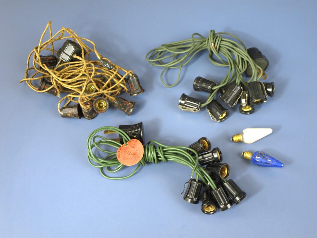 Vintage C6 String Lights W/ Bakelite Sockets & Plug, Circa 1940-1950's ...