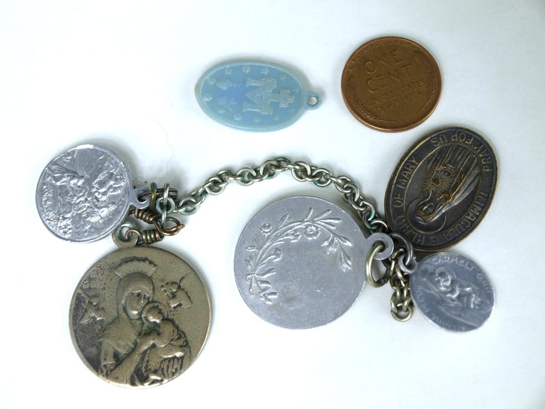 Vintage Lot of Miraculous Medals - 6 Pieces - Saint Teresa, Our Lady of ...