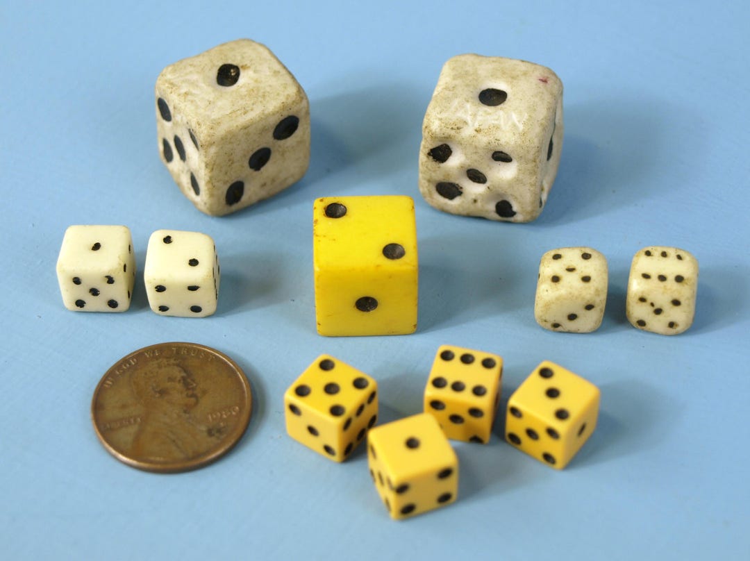 Vintage / Antique Dice, 11 Pieces of Various Size & Composition ...