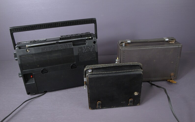 Vintage Radio Lot, 3 Radios Included, One W/ Cassette Deck - ONLY 2 ...