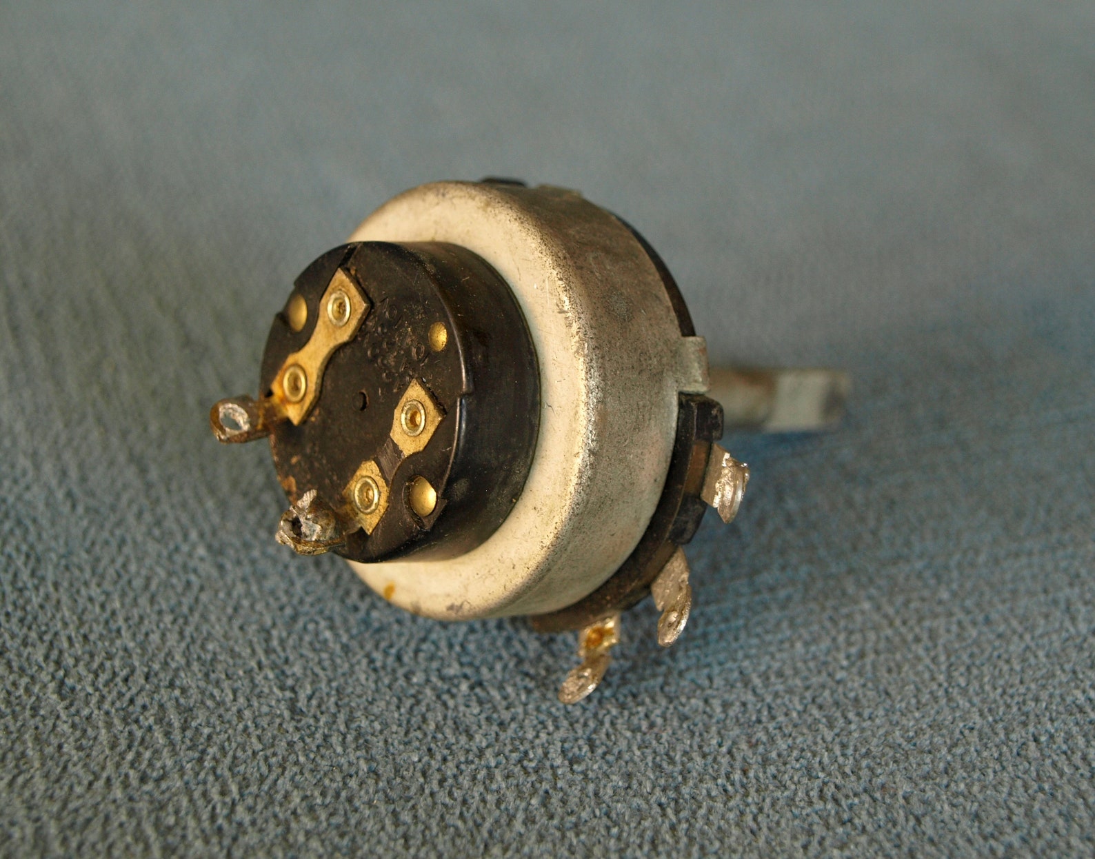 Vintage Und Lab Co VR957 Potentiometer 1A 250V 3A 125V 10A. 10V. - Etsy