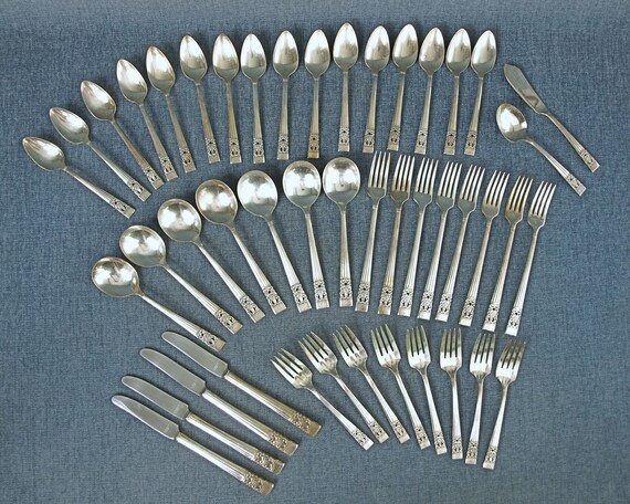 Vintage Set of Oneida Community Plate coronation - Etsy