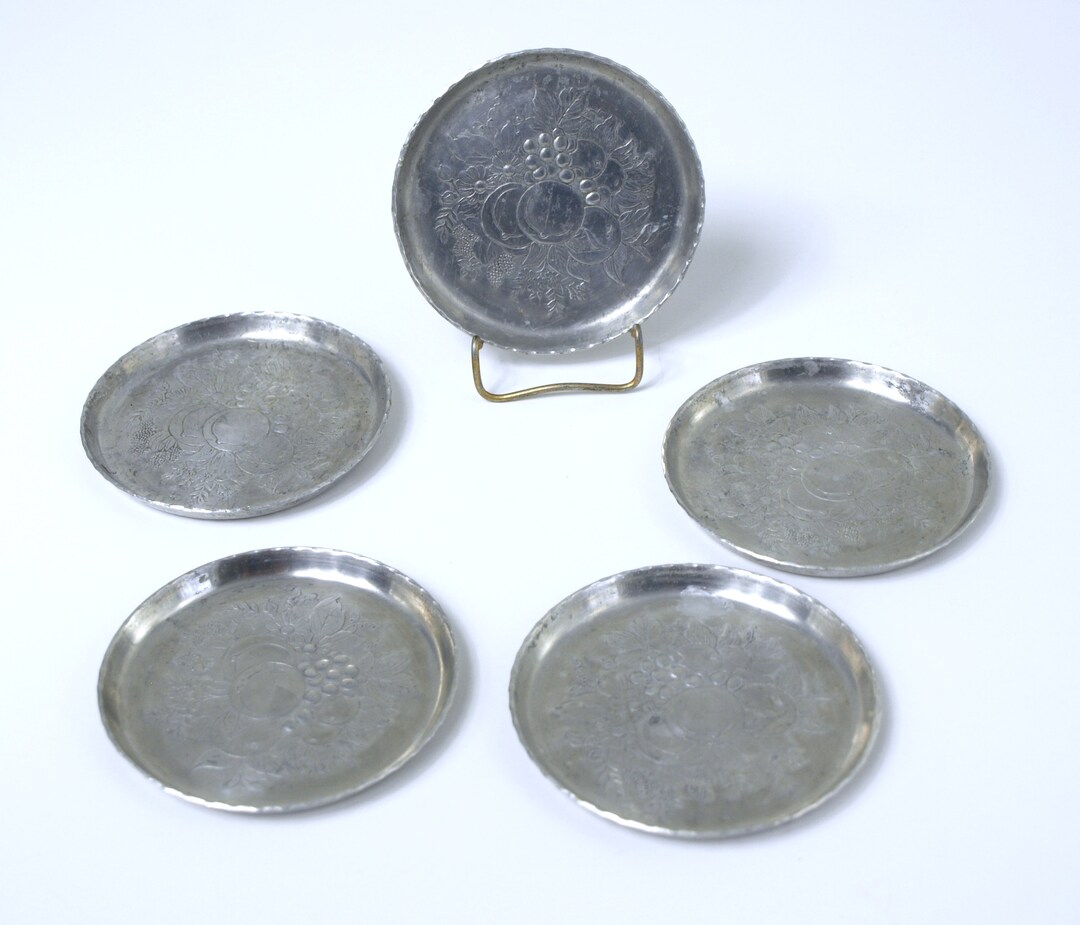 Vintage Set of Metal Silver-colored Coasters 5 Coasters, 3.25 in ...