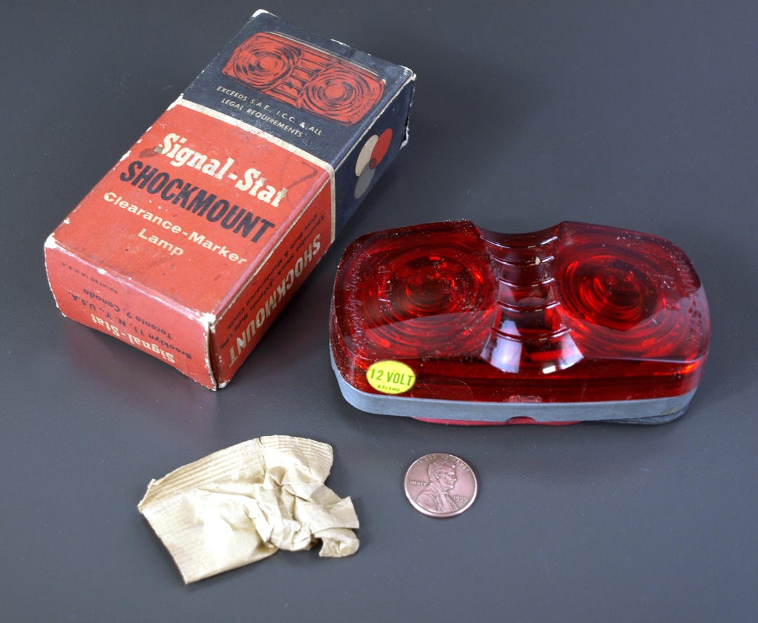 Vintage Signal - Stat Shockmount Clearance Marker Lamp W/ Screws - Good ...