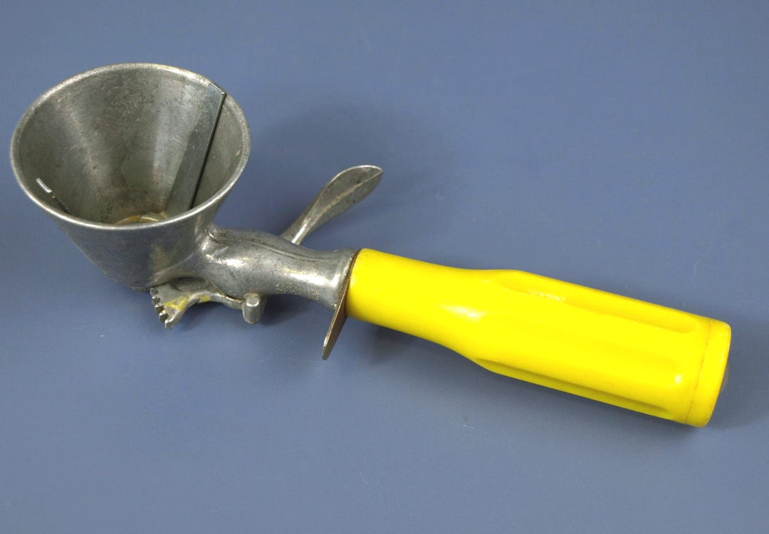 Vintage Progressus Ice Cream Scoop - Yellow Plastic Handle Unique Cone ...