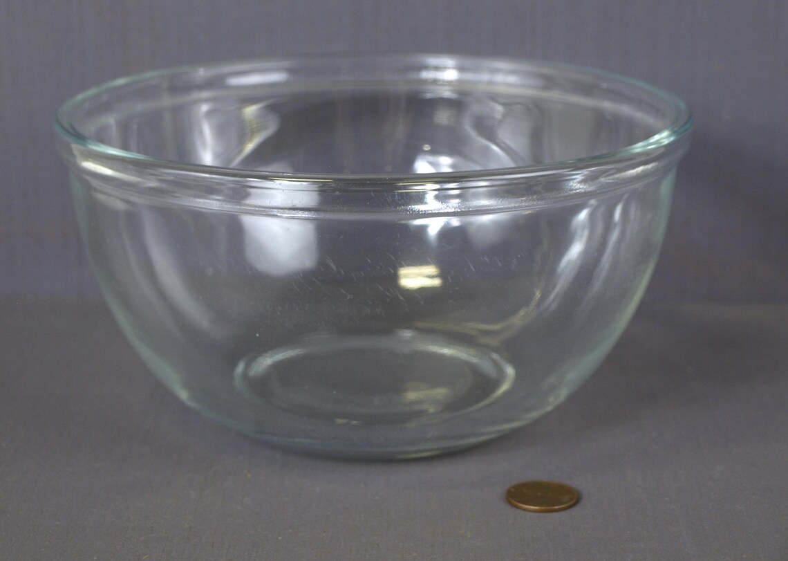 Vintage Glass Mixing Bowls, Set of 3 Nested in Graduated Sizes - One ...