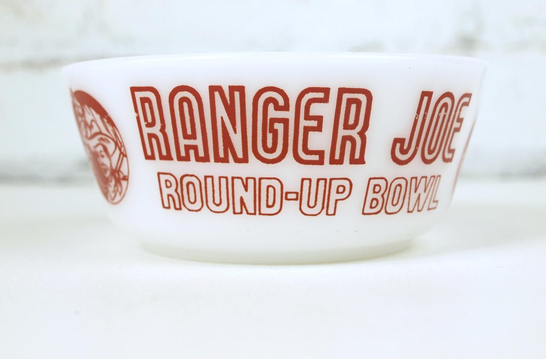 Vintage Ranger Joe Round-up Bowl, Red and White Made by Hazel Atlas ...