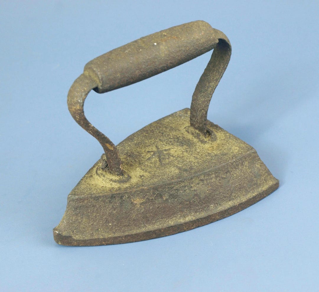 Antique Cast Iron Clothing Sad Iron W/ Star - 5.5" W/ Handle - Circa ...