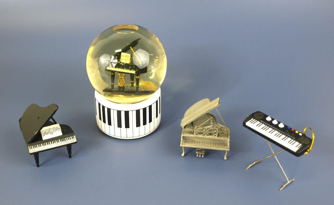 Vintage Piano Snow Globe San Francisco Music Box, Miniature Fort Pewter ...