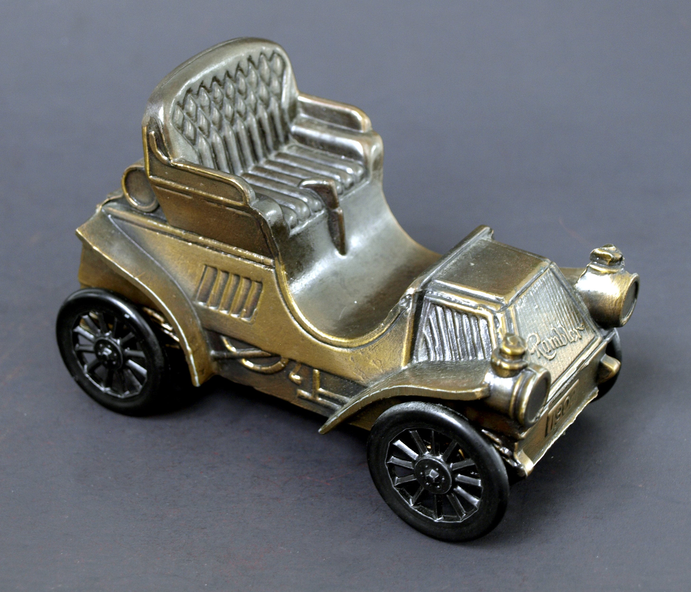 Vintage 1974 Banthrico 1902 Rambler Cast Metal Coin Bank With Key ...