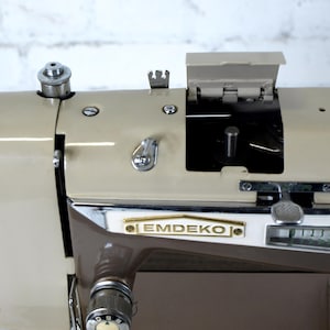 Vintage EMDEKO J-C28 Sewing Machine With Steel Body, Zig Zag Stitching ...