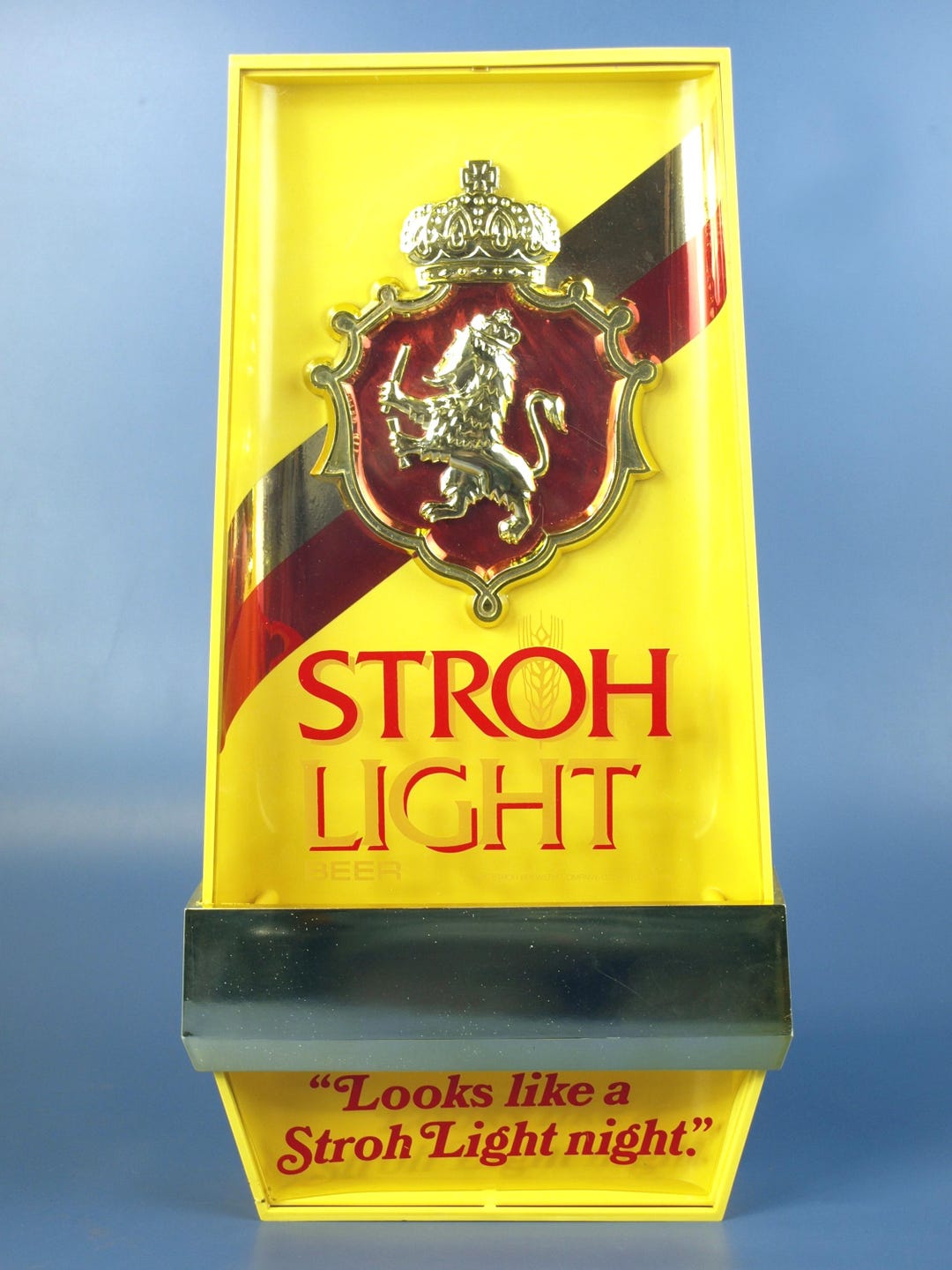 Vintage Stroh Light Beer Plastic Wall Decor Advertising Sign "looks ...