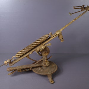 The Expert No. 4 Antique Clay Bird Skeet Trap Thrower Pat'd March 1 ...