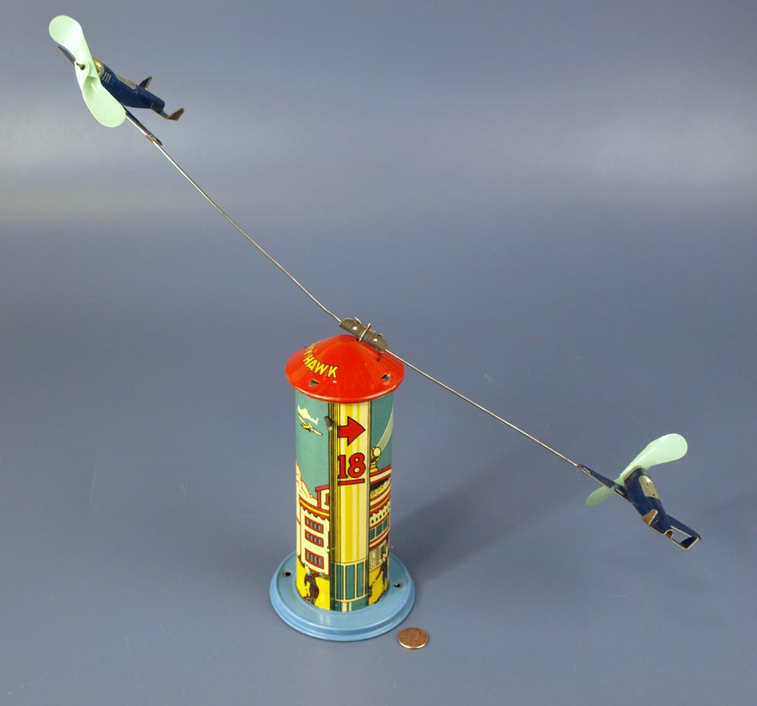 Vintage Marx Sky Hawk Wind up Airplane Tower W/ Key and Planes in Good+ ...