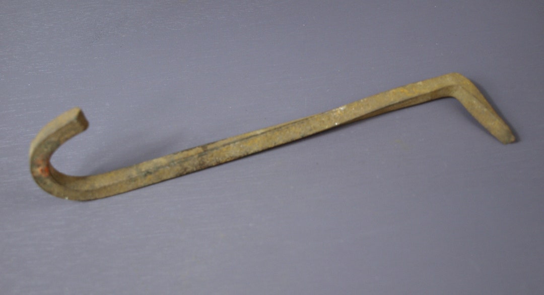 Vintage / Antique Hand Wrought Iron Crowbar, 9.75" Long - Primitive ...