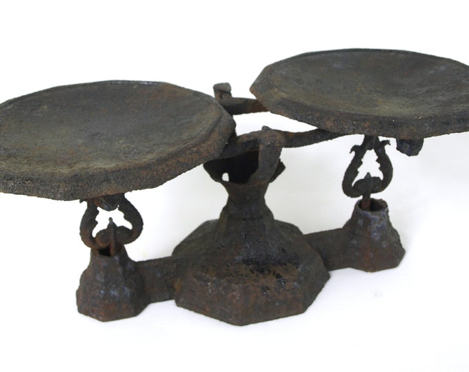Antique / Vintage Cast Iron Balance Scale - Heavily Patina-ed - Country ...