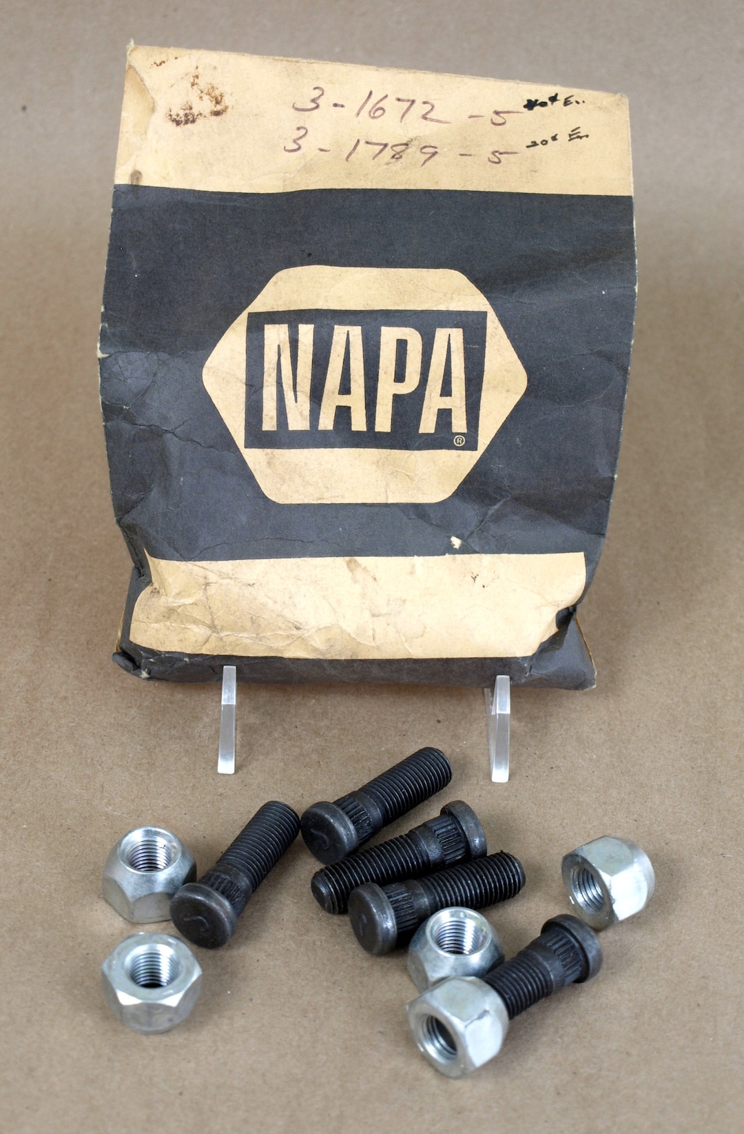 Vintage Napa 3-1649 Wheel Bolts (5) and 3-1772 Lug Nuts (5) in Like New ...