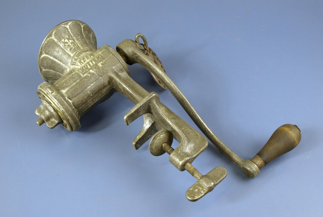 Antique E. C. Simmons Keen Kutter Meat Grinder With Extra Die Circa ...