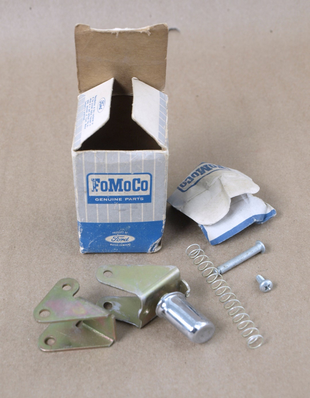 Vintage Fomoco Genuine Ford Motor Part Push Button Door Repair Kit NOS ...